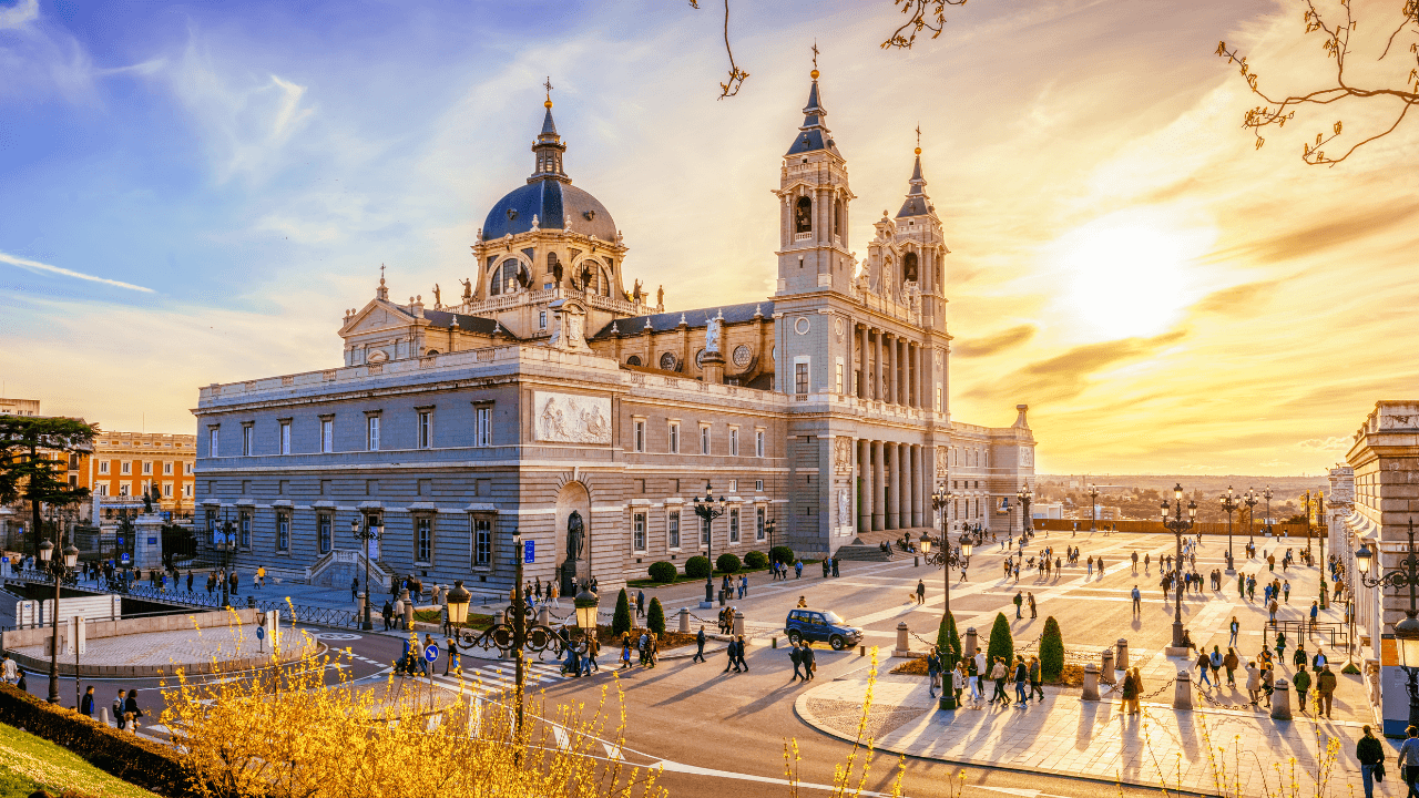 Best Health Insurance for Expats in Madrid | Get a Quote Today!
